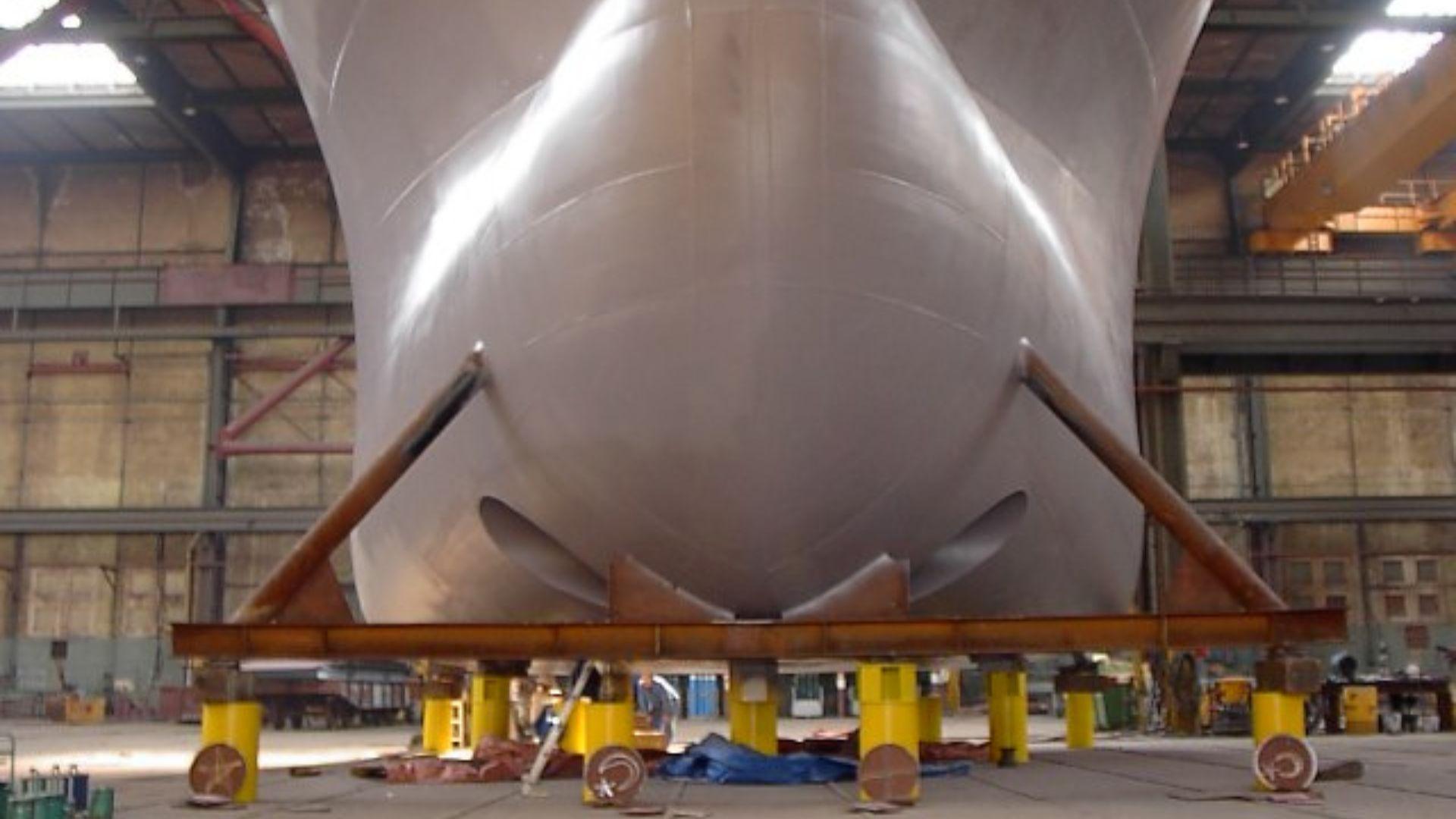 LGH Supports Culham Science Centre Mast Tank Replacement